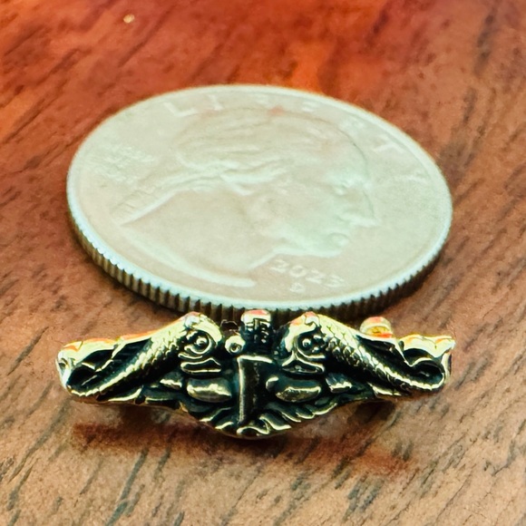 US Navy | Accessories | 95s Wwii Military Officer Submarine Pin ...